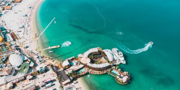 Partystrand Zrce in Novalja: Top-Strand auf der Insel Pag - Lust auf ...